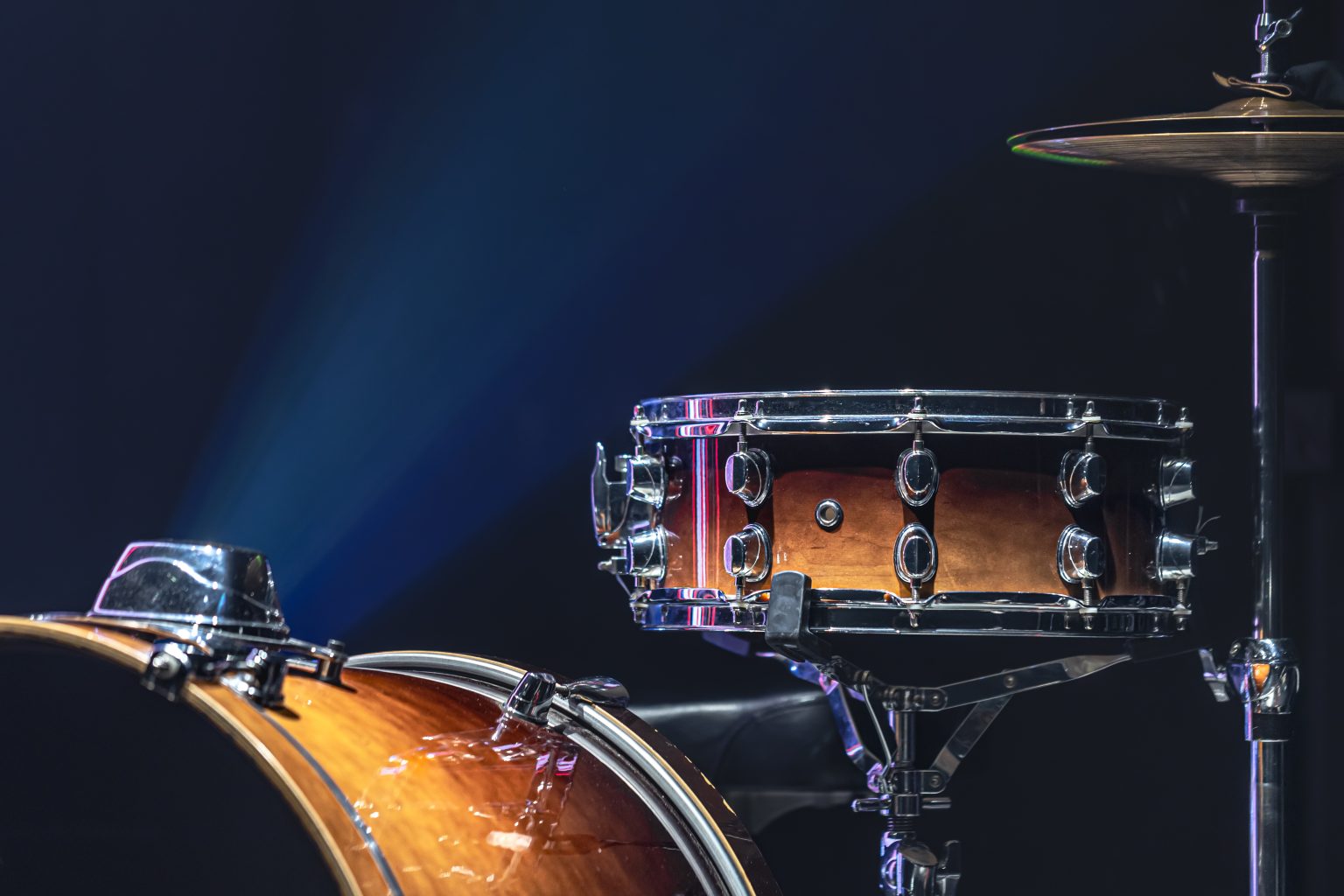 INSTRUMENTOS MUSICALES QUE HAN DEFINIDO CANCIONES POP – Escuela Musical ...